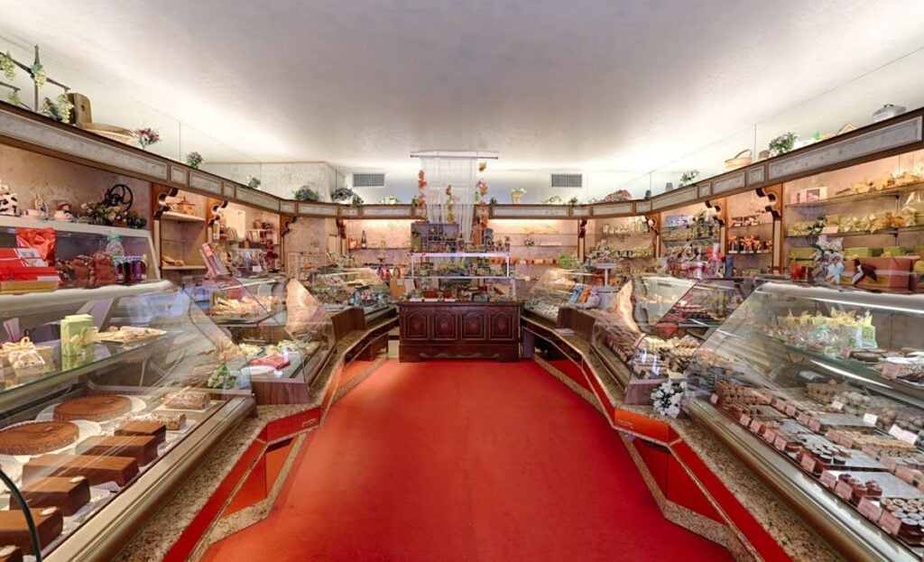 Best SwissOne Premium Chocolate | Foodspotters